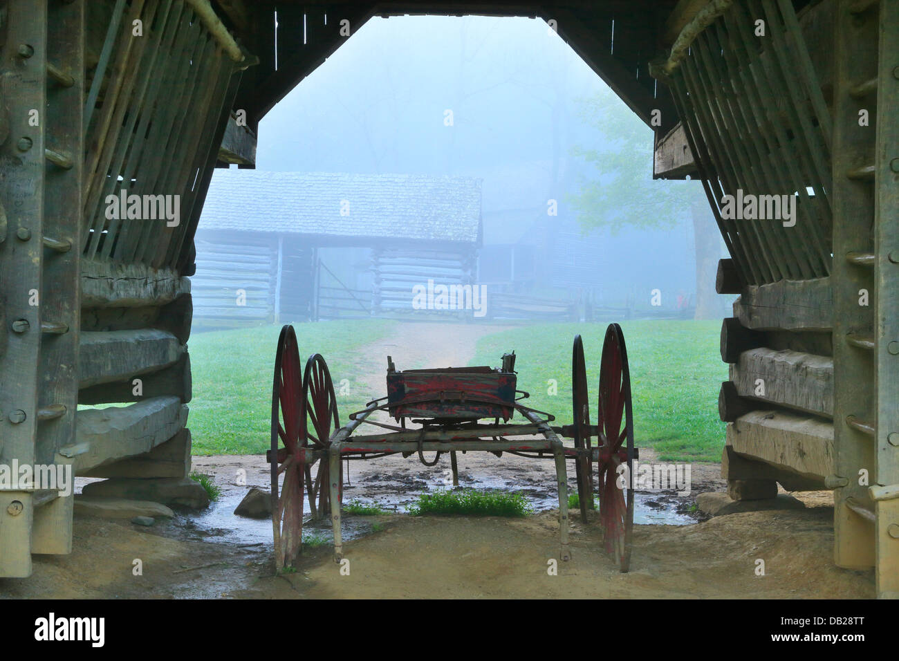 Tipton Barn, Cades Cove, Great Smoky Mountains National Park, Tennessee ...