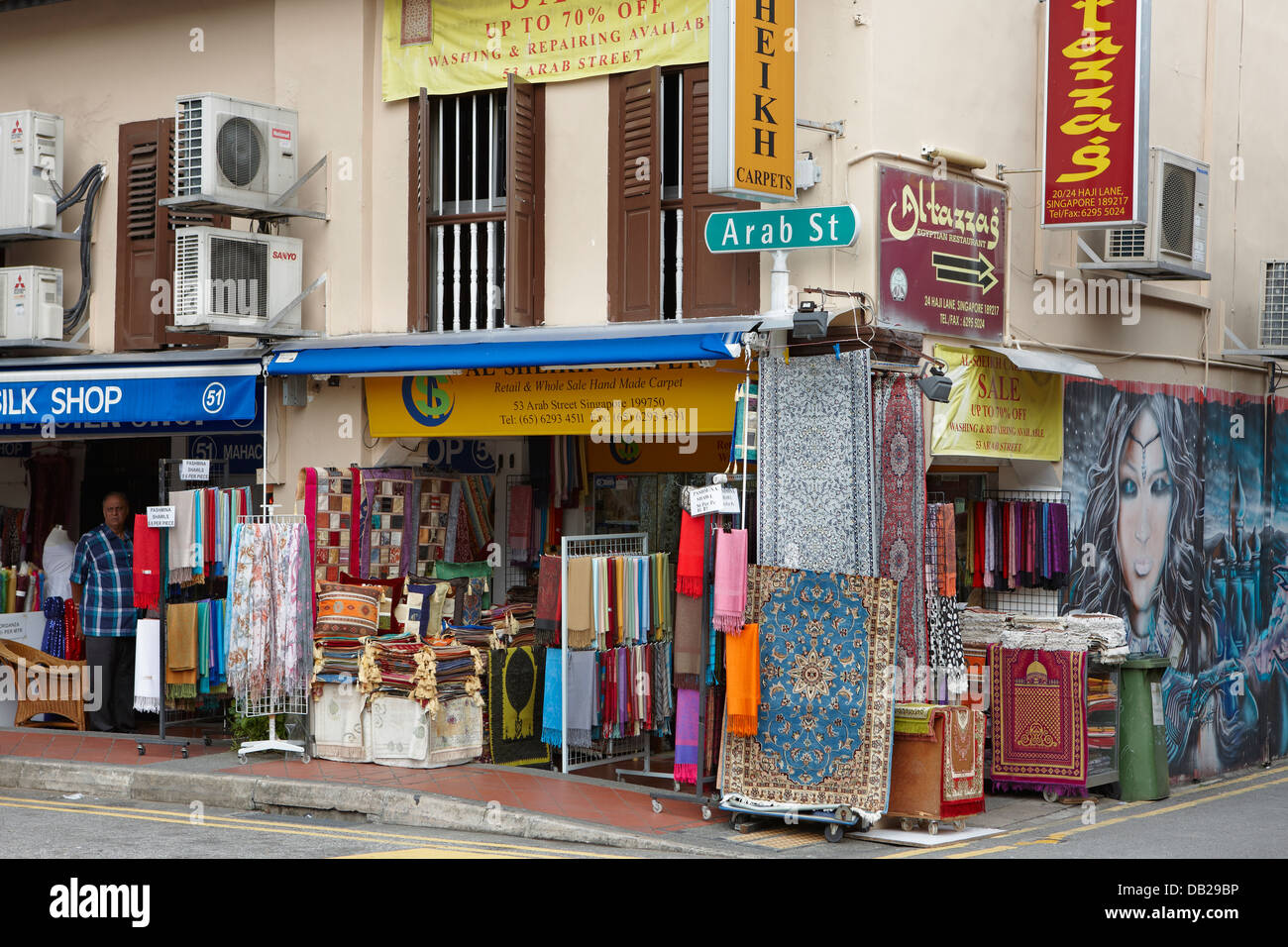 Singapore shop house arab street hi-res stock photography and images ...