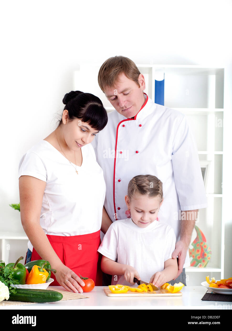 family cooking together Stock Photo - Alamy