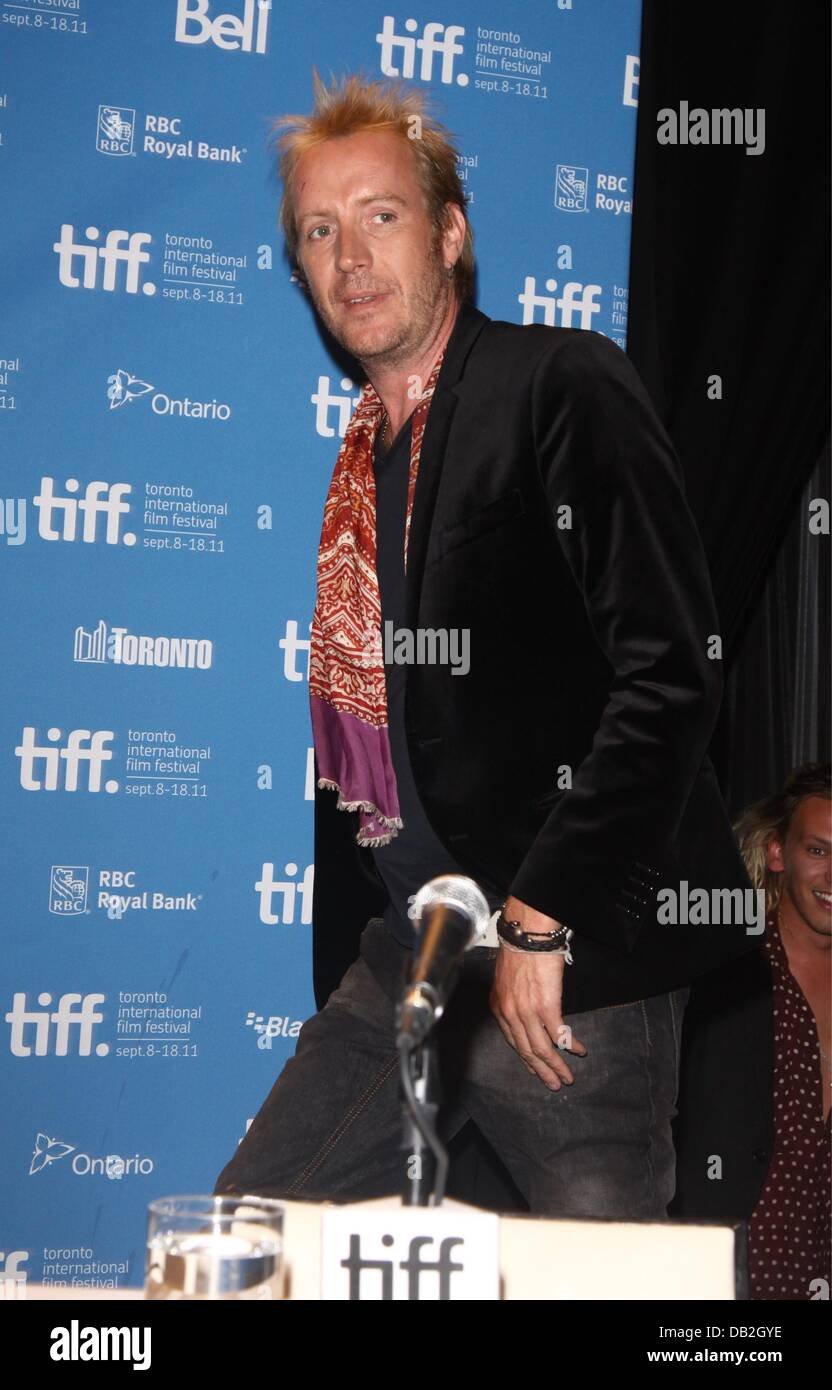 British actor Rhys Ifans attends the press conference of "Anonymous ...