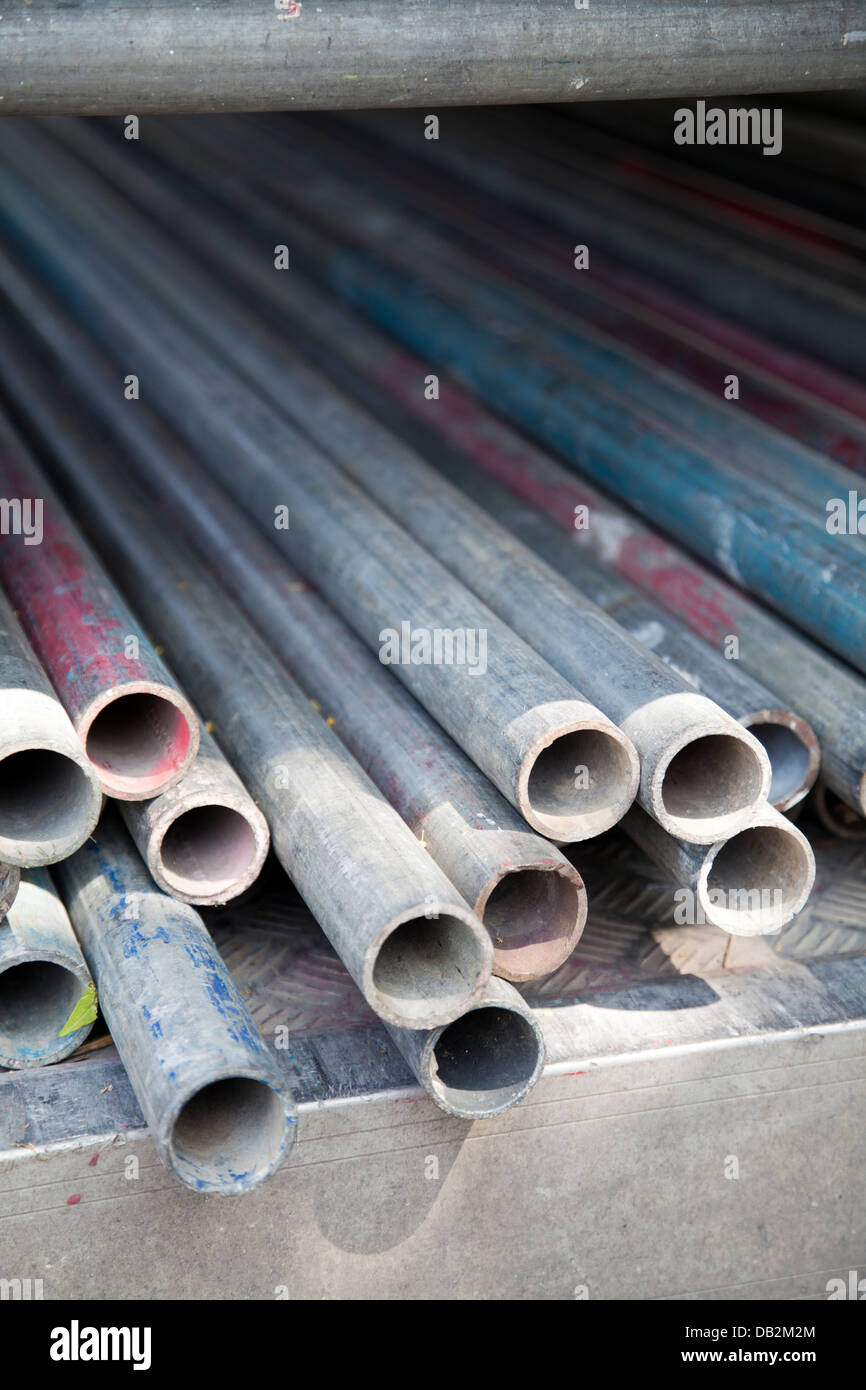 Scaffold tubes hi-res stock photography and images - Alamy