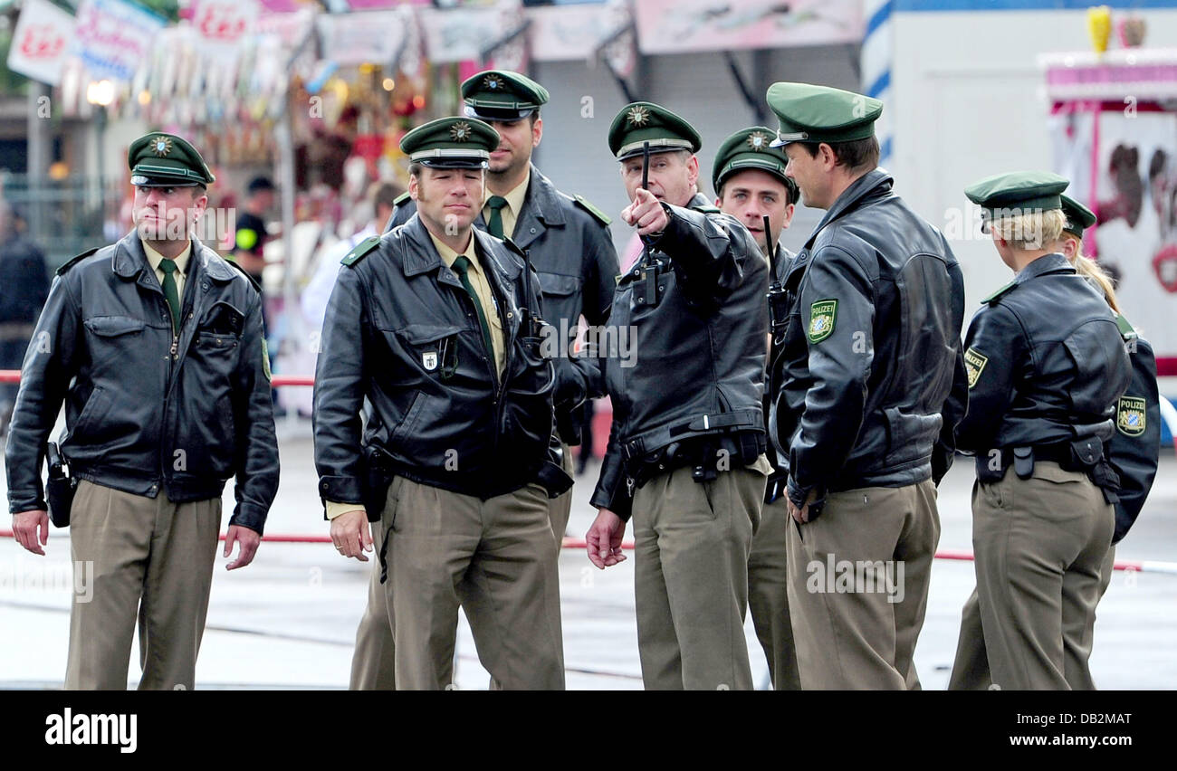 Numerous police officers talk before the tradition opening parade at ...