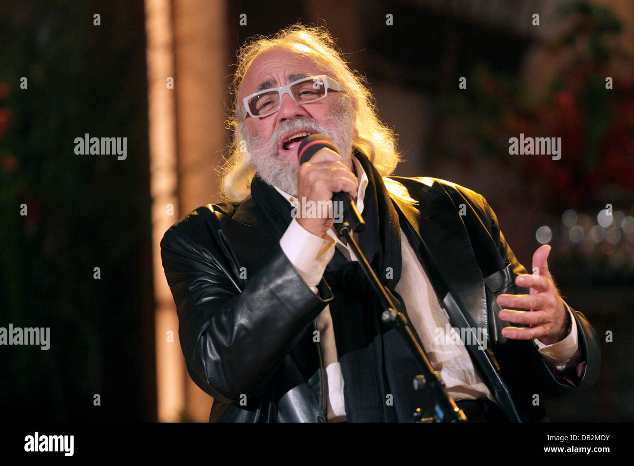 Greek singer Demis Roussos performs during a dress rehearsal for the ...