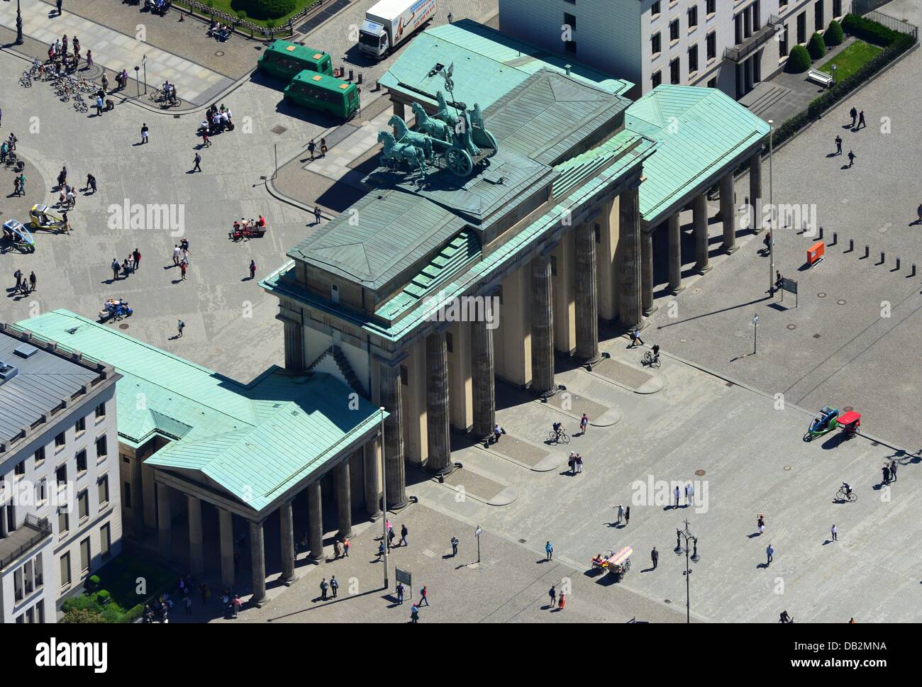 Pariser platz berlin luftbild hi-res stock photography and images - Alamy