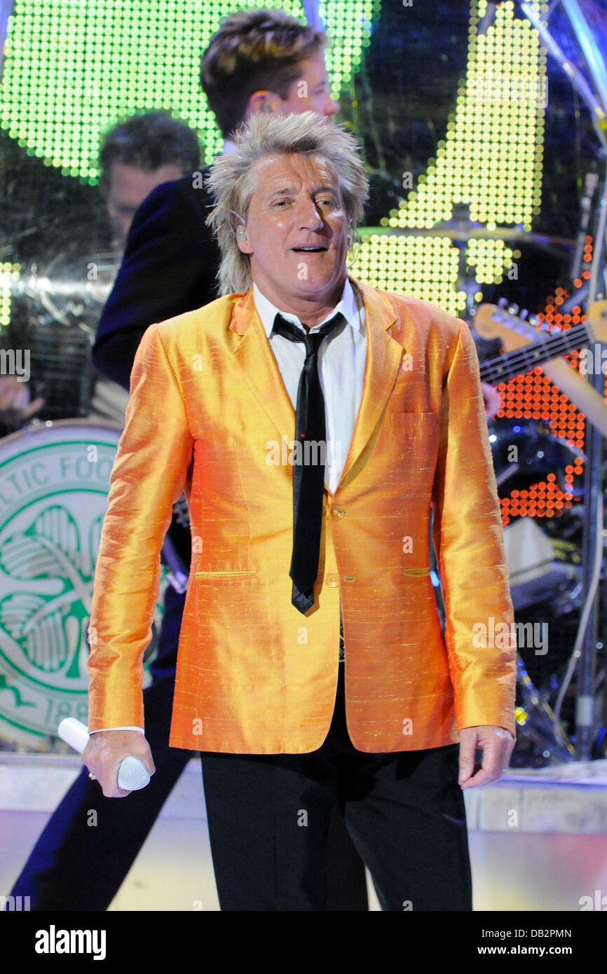 Rod Stewart performing on stage at The Air Canada Centre Toronto ...
