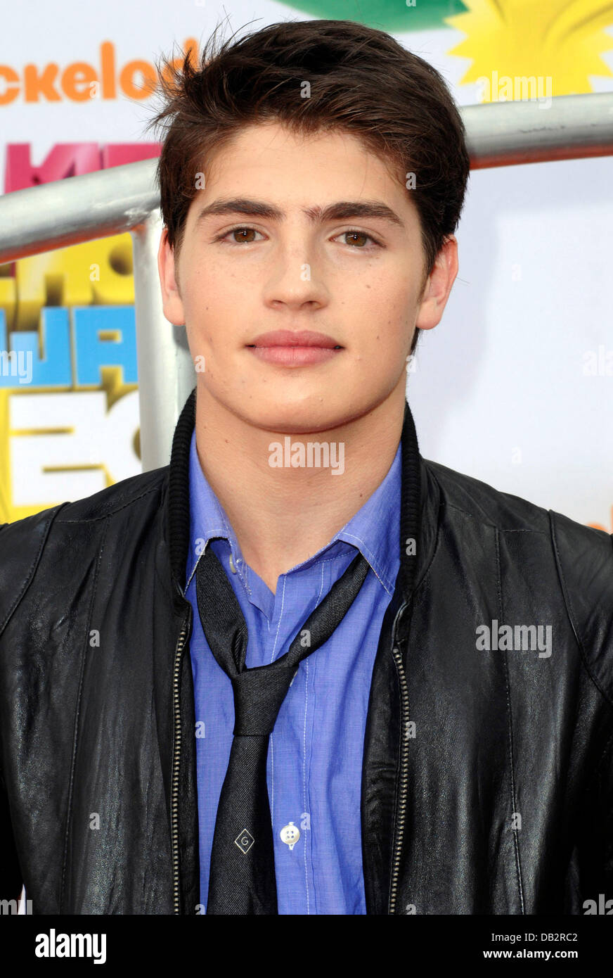 Gregg Sulkin Nickelodeon's 2011 Kids Choice Awards held at USC's Galen ...