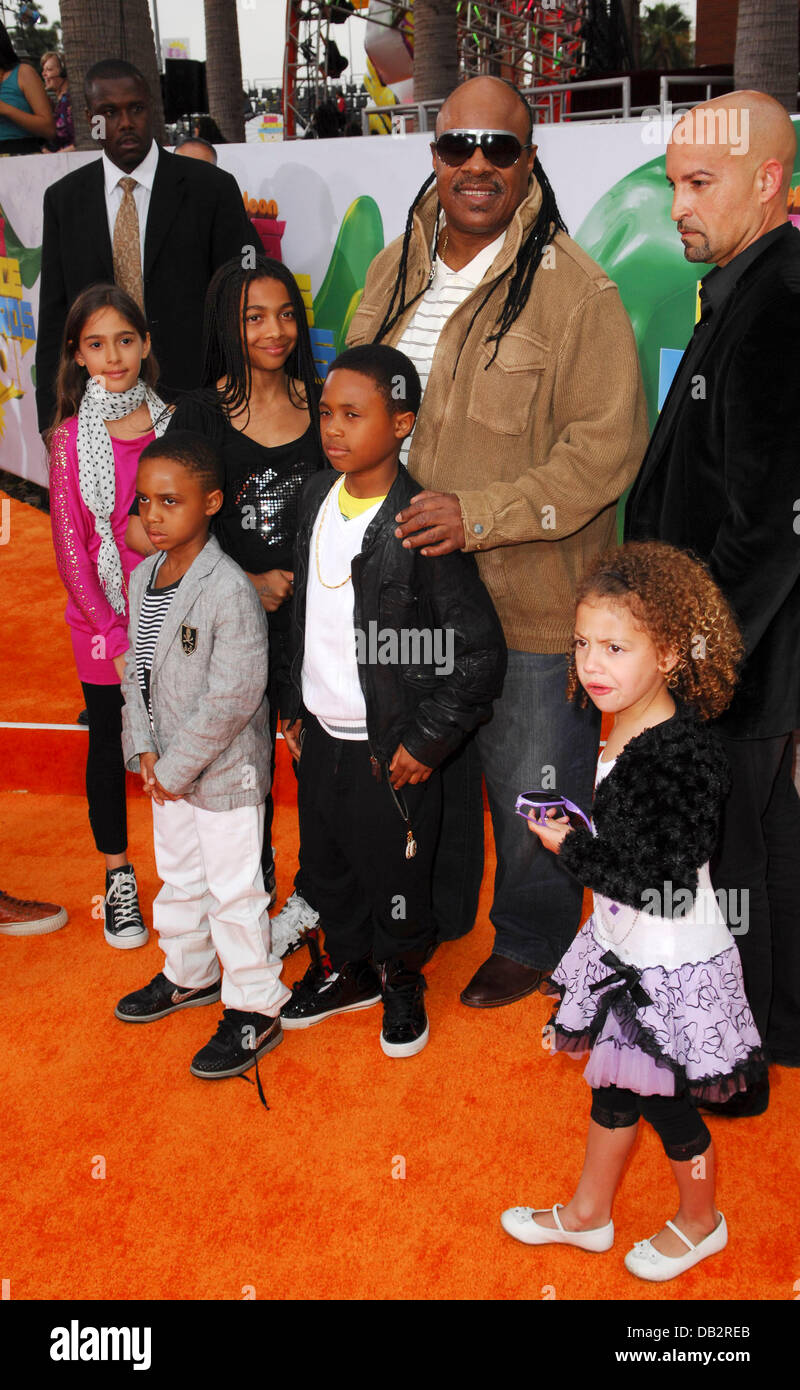 Steven Wonder and children Nickelodeon's 2011 Kids Choice Awards held ...