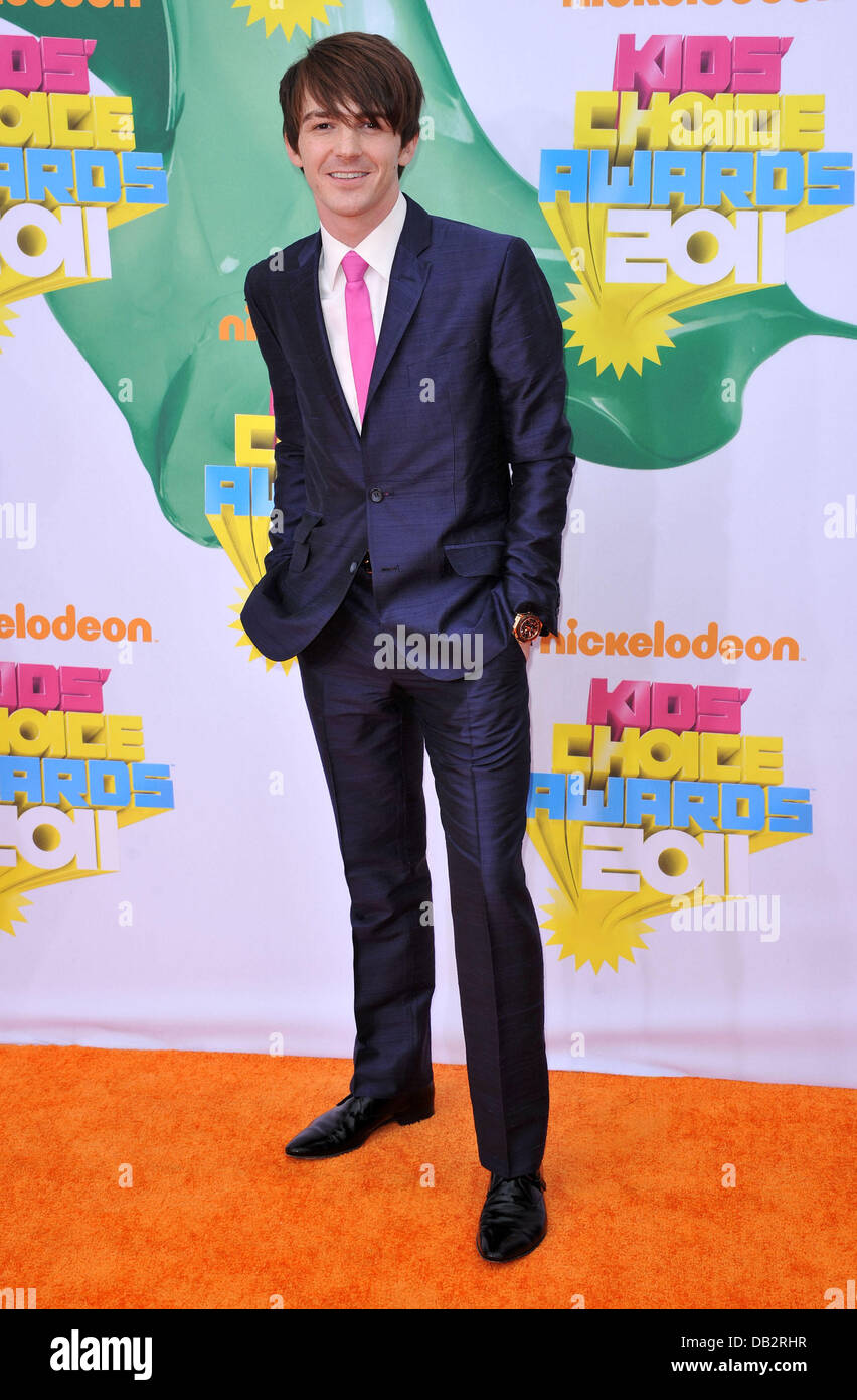 Drake Bell Nickelodeon's 2011 Kids Choice Awards held at USC's Galen ...