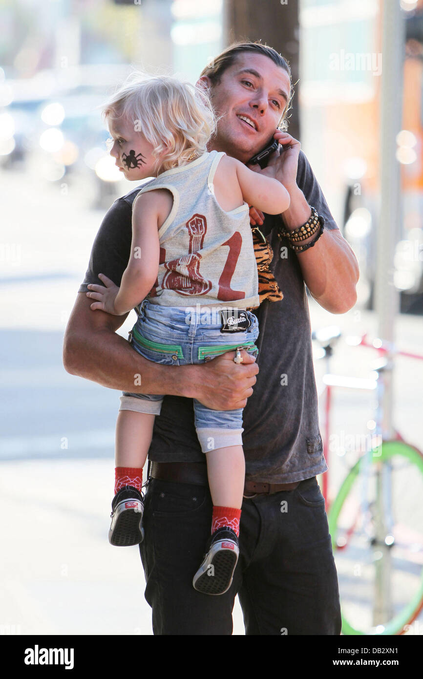 Gavin Rossdale and Zuma Rossdale outside a Japanese restaurant where ...