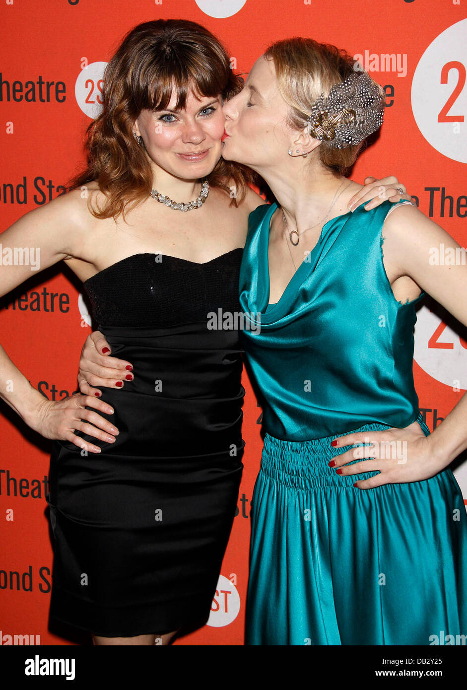 Sarah saltzberg hi-res stock photography and images - Alamy