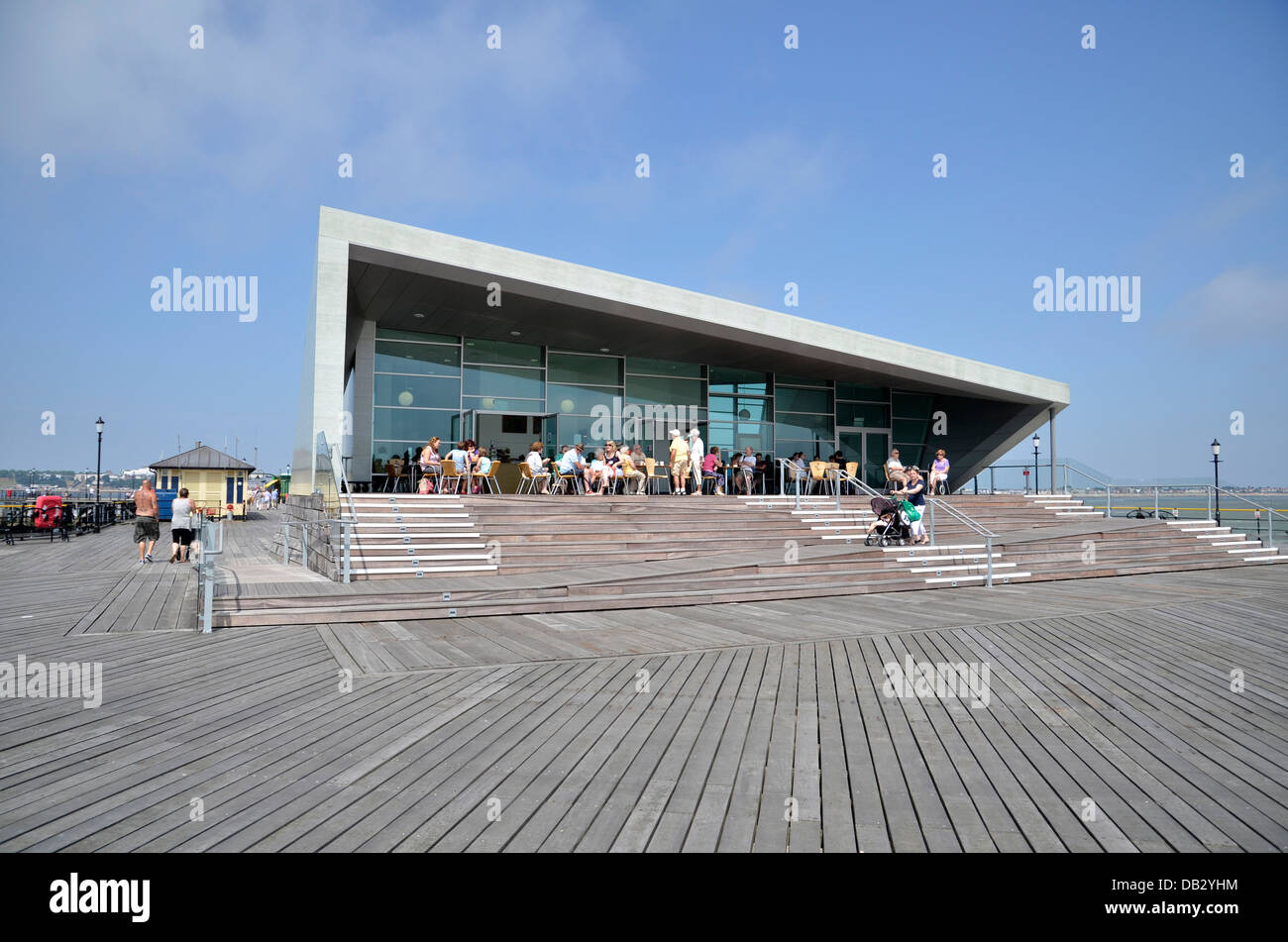 The Royal Pavilion at the end of Southend Pier Stock Photo - Alamy
