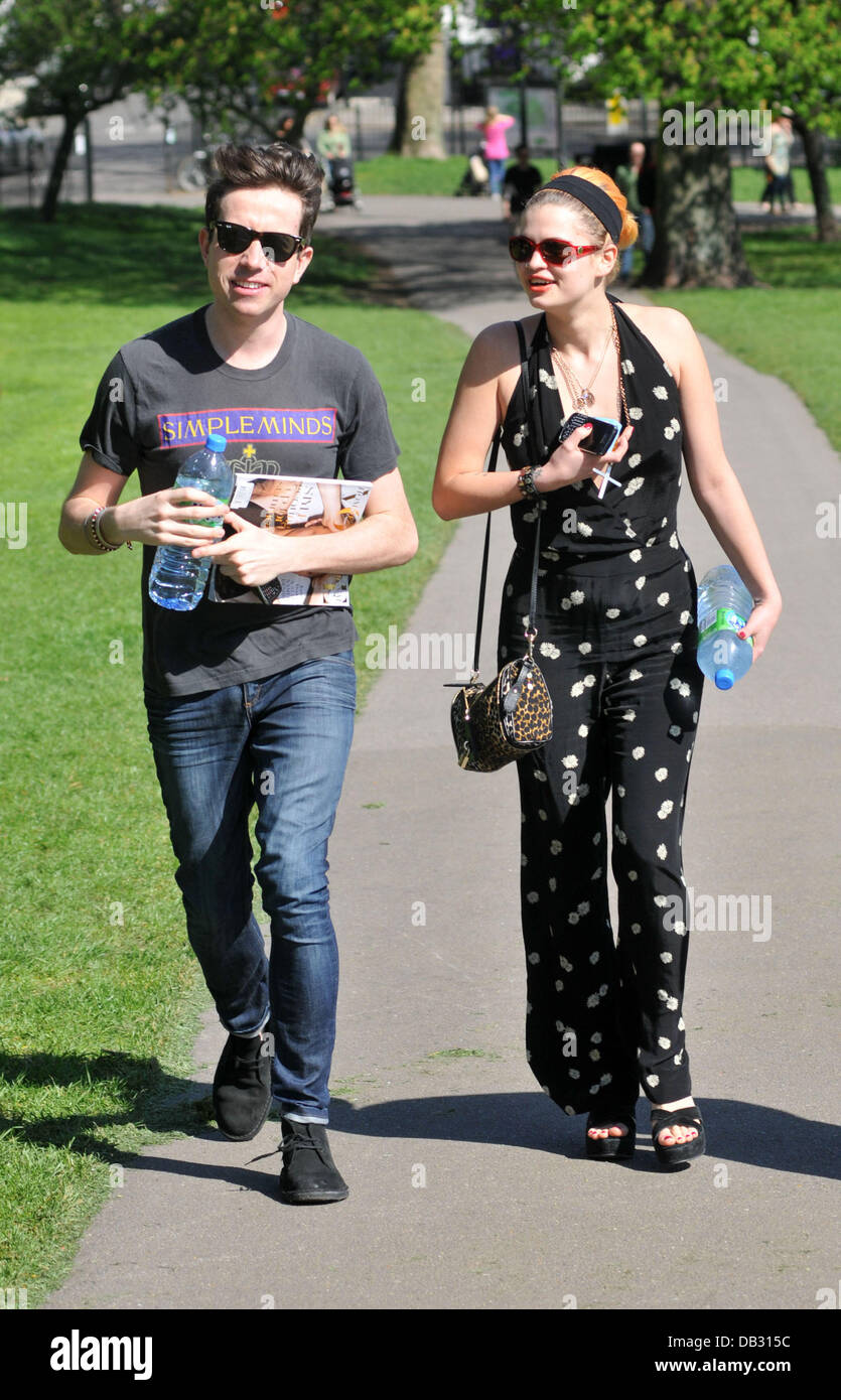 Pixie Geldof with Nick Grimshaw and a friend enjoying a picnic on a ...