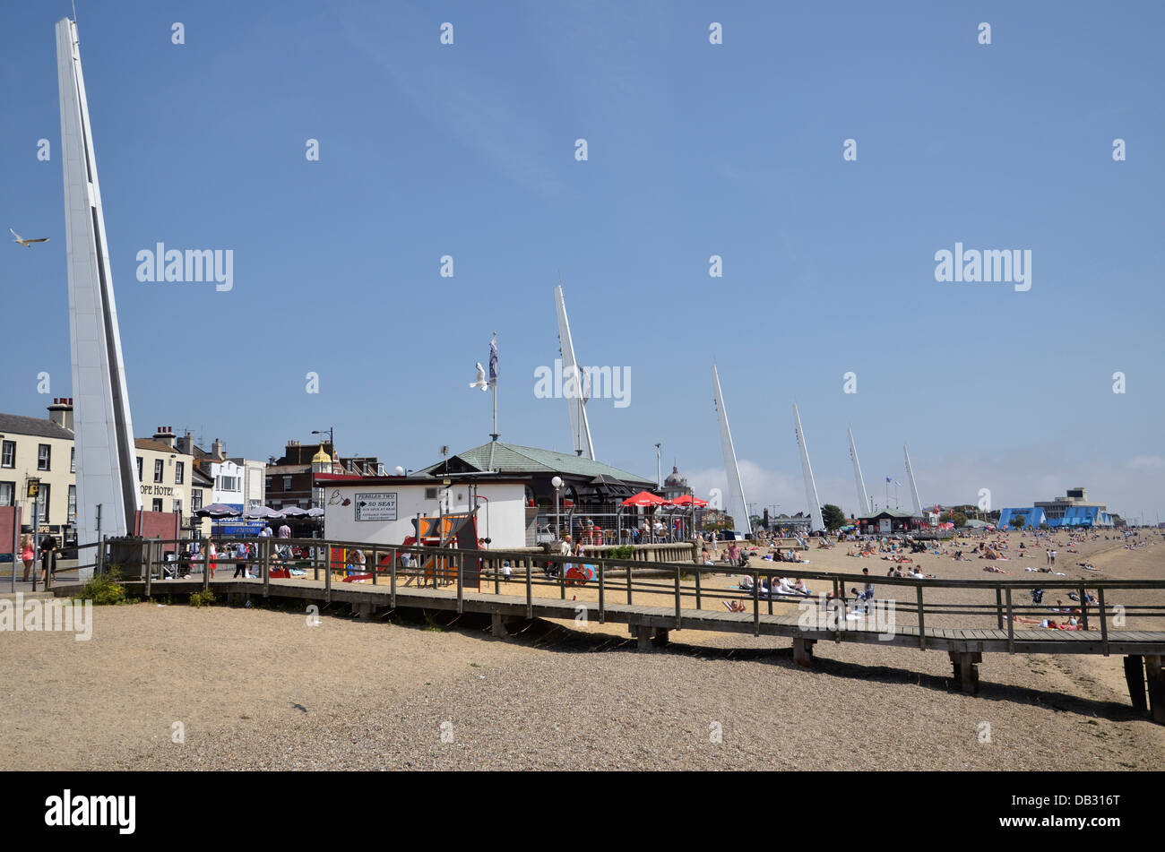 Southend beach hi-res stock photography and images - Alamy