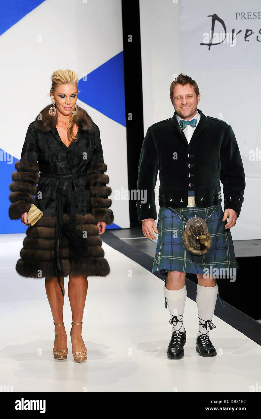 George oliphant hi-res stock photography and images - Alamy