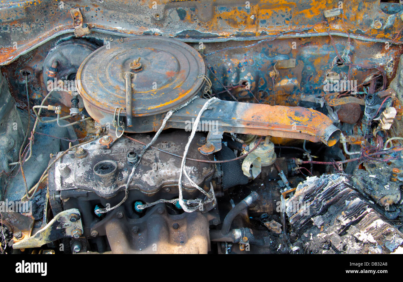 Destroyed car engine Stock Photo - Alamy