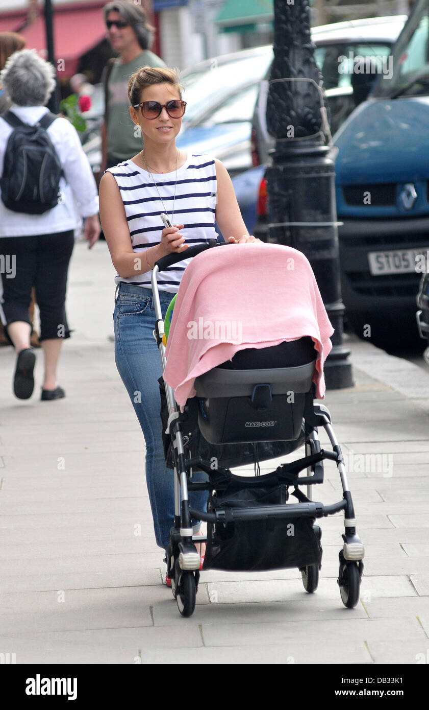 Rachel Stevens with her baby daughter Amelie out and about in Primrose ...