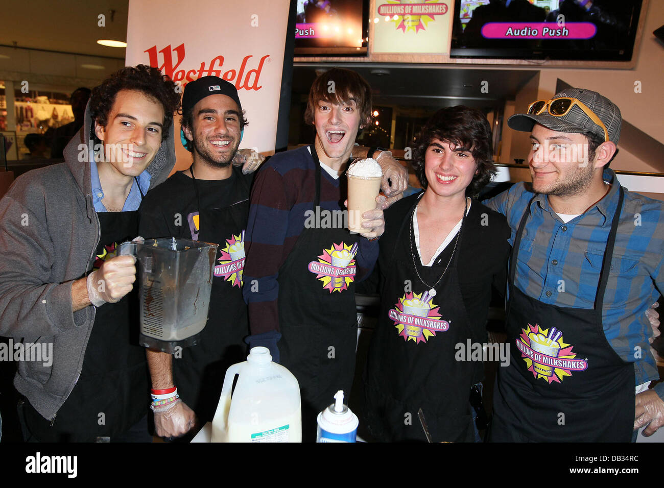 Ricky Ficarelli, Dave Days and David Kirsh The DigiTour Milkshake ...