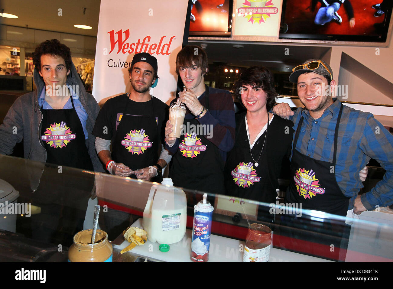 Ricky Ficarelli, Dave Days and David Kirsh The DigiTour Milkshake ...
