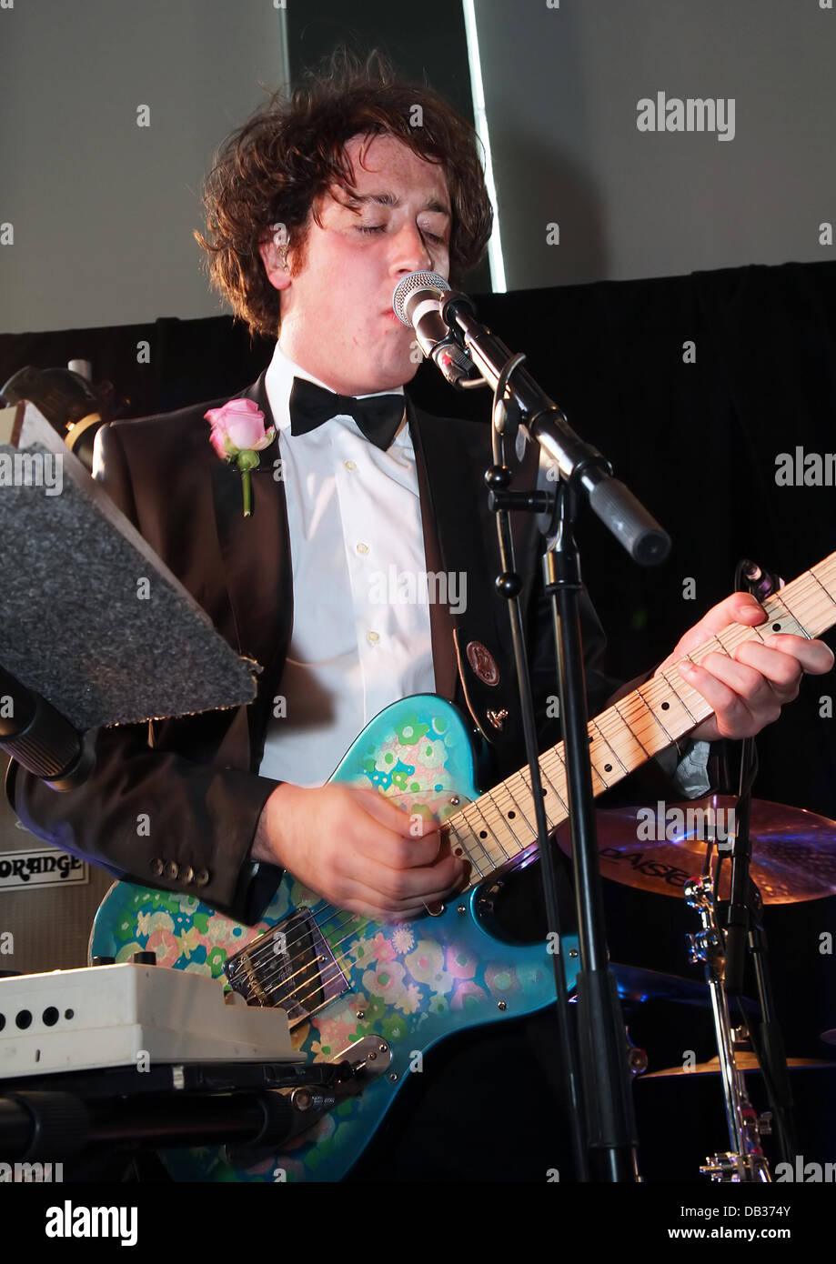 Matthew Murphy The Wombats perform live at Liverpool Leaf Tea Rooms ...