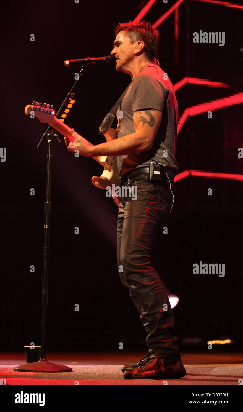 Singer Juanes performing on tour with his fifth studio album P.A.R.C.E ...