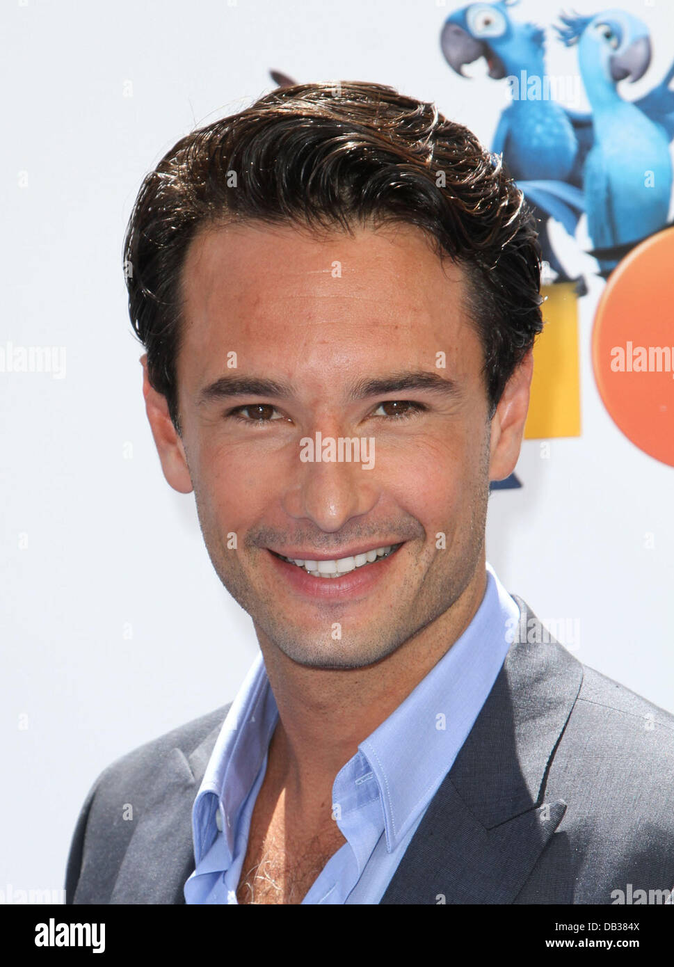 Rodrigo Santoro Los Angeles premiere of 'Rio' held at The Grauman ...