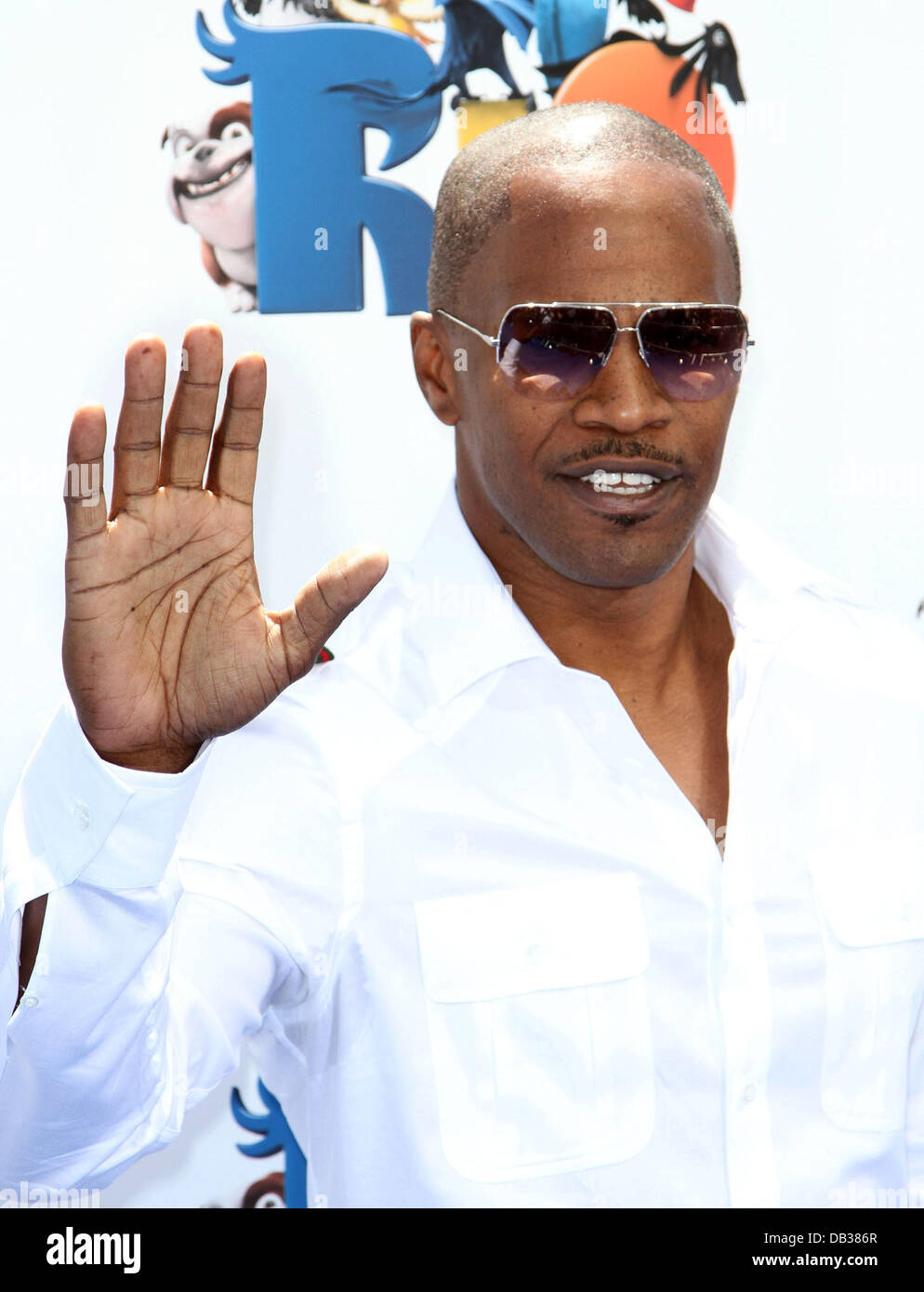 Jamie Foxx Los Angeles premiere of 'Rio' held at The Grauman Chinese ...