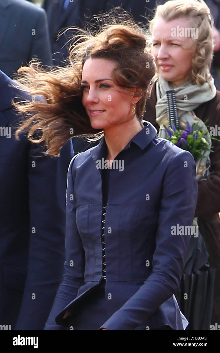 Kate Middleton and Prince William visit Witton Country Park, Lancashire ...