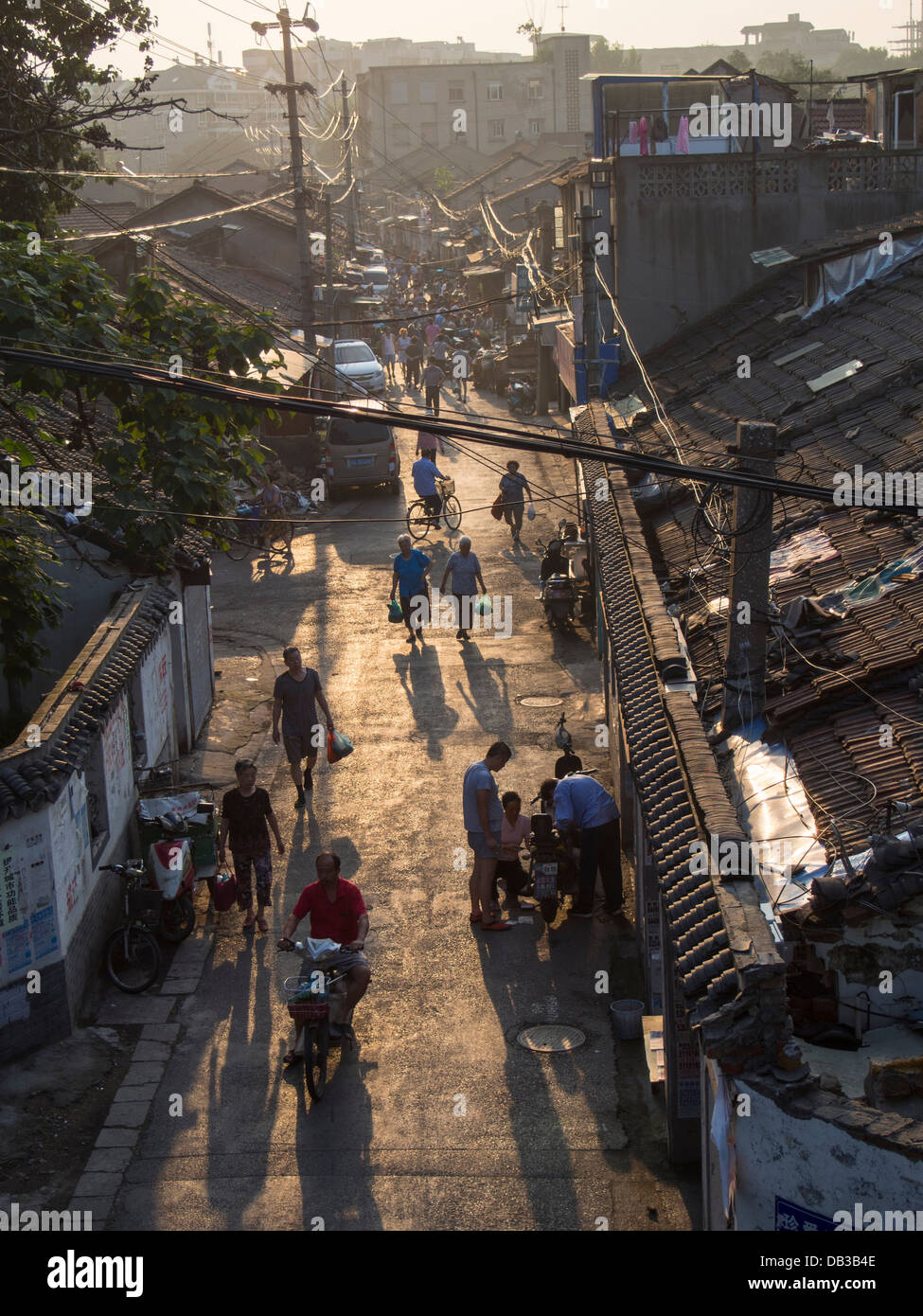 Morning street market hi-res stock photography and images - Alamy