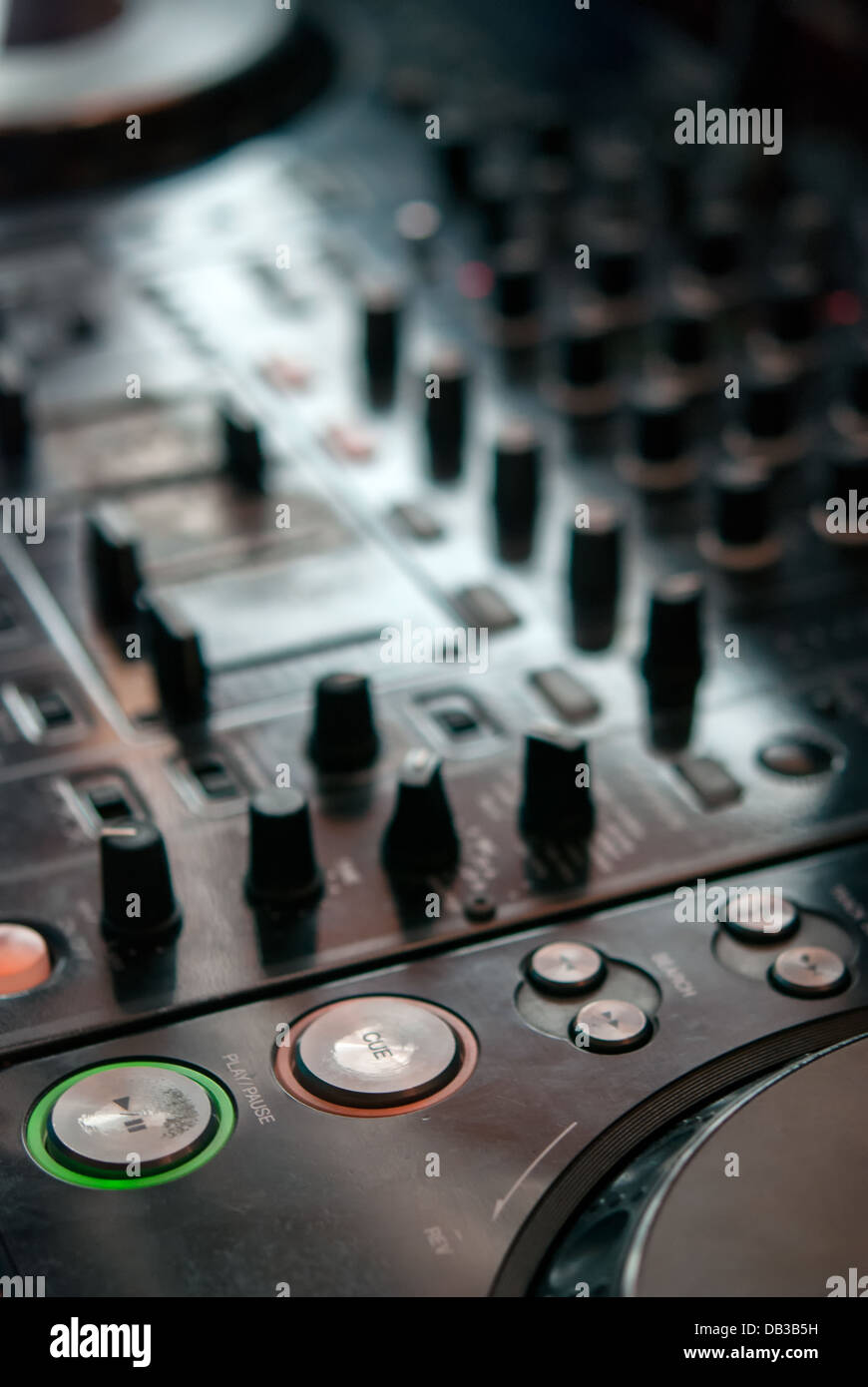 Dj controller desk with buttons hi-res stock photography and images - Alamy