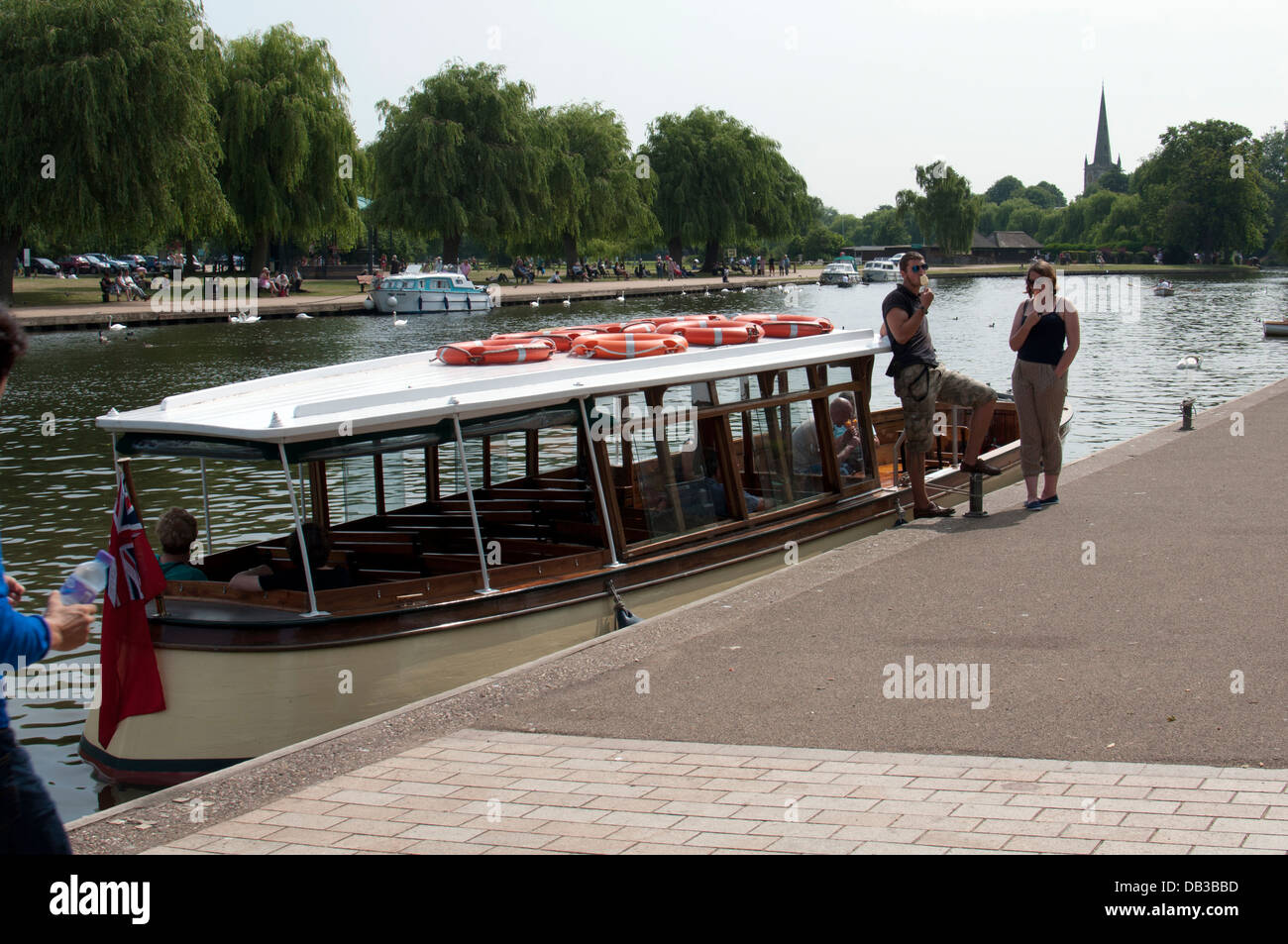 Trip boat on River Avon, Stratford-upon-Avon, England, UK Stock Photo ...