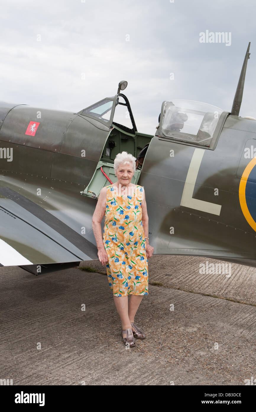 Biggin Hill, UK. 23rd July 2013. Jane Britten, a mechanic, during the ...