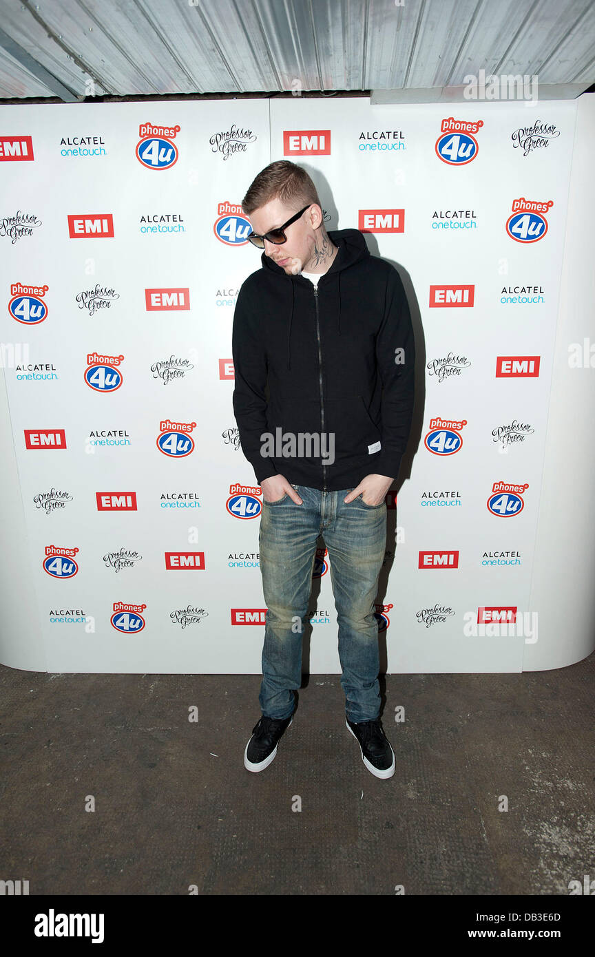 Professor green aka stephen paul manderson hi-res stock photography and ...