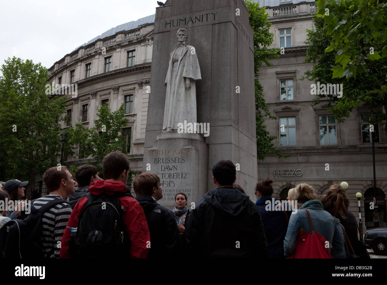 Statue of Nurse Edith Cavell near Trafalgar Square in London, UK Stock ...
