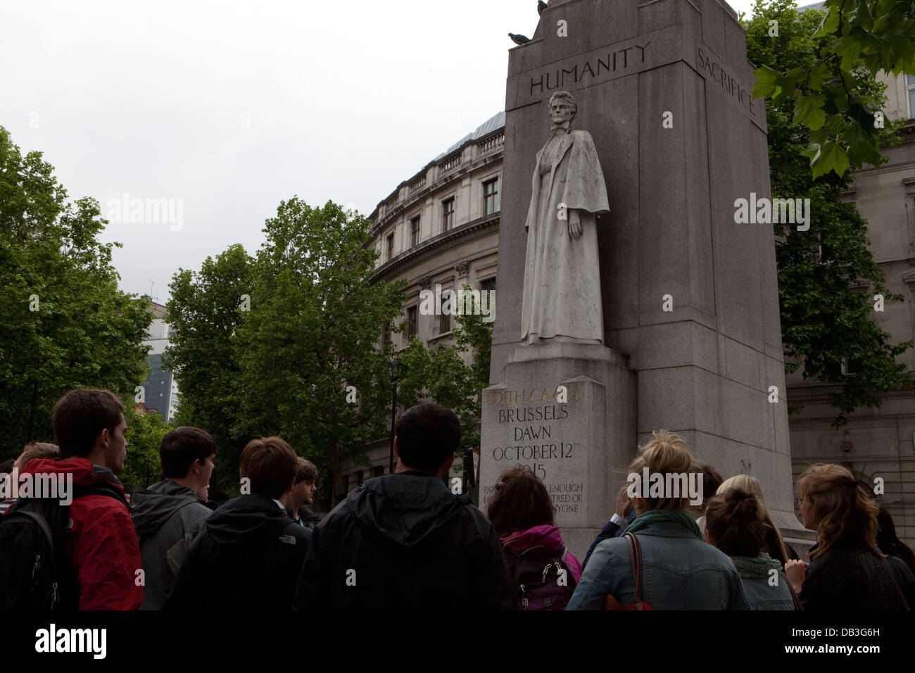 Statue of Nurse Edith Cavell near Trafalgar Square in London, UK Stock ...