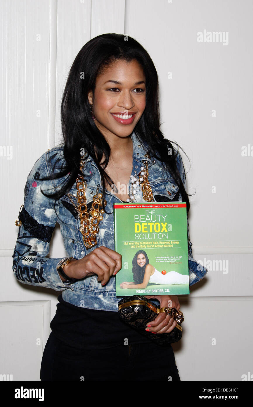 Keli Hawk Kimberly Snyder Book Launch Party For 'The Beauty Detox ...