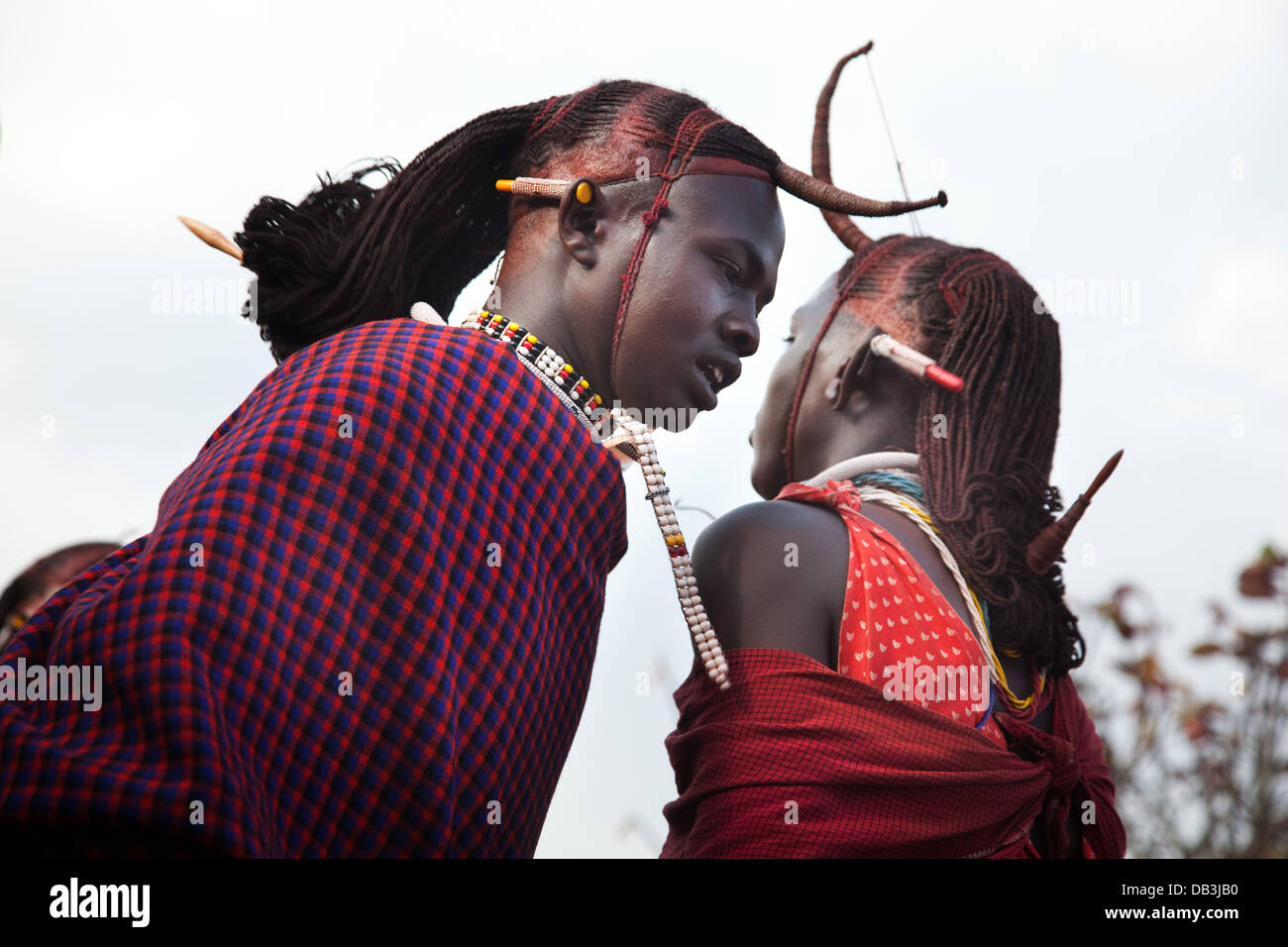 Maasai traditional dress hi-res stock photography and images - Alamy