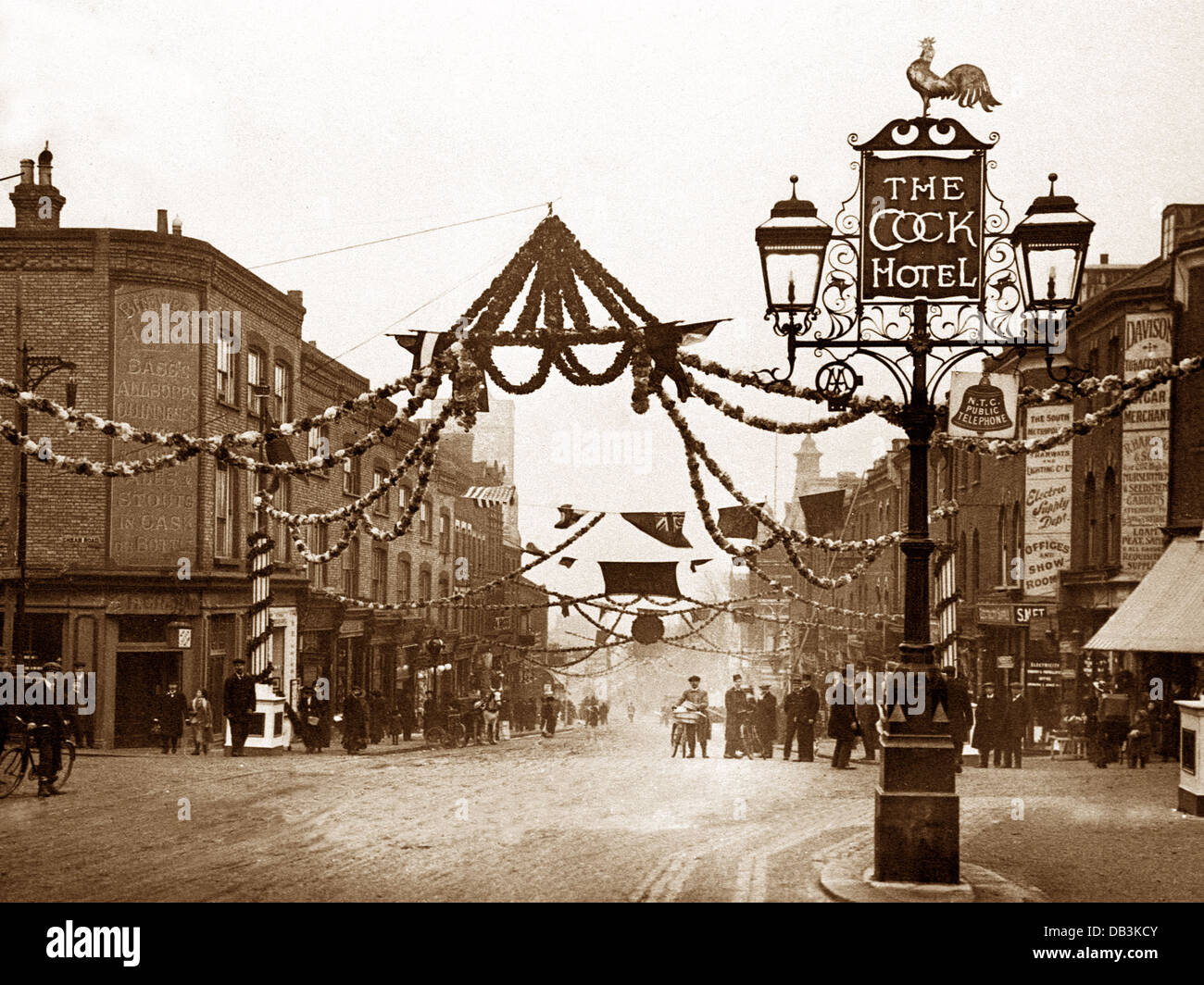 High street sutton hi-res stock photography and images - Alamy