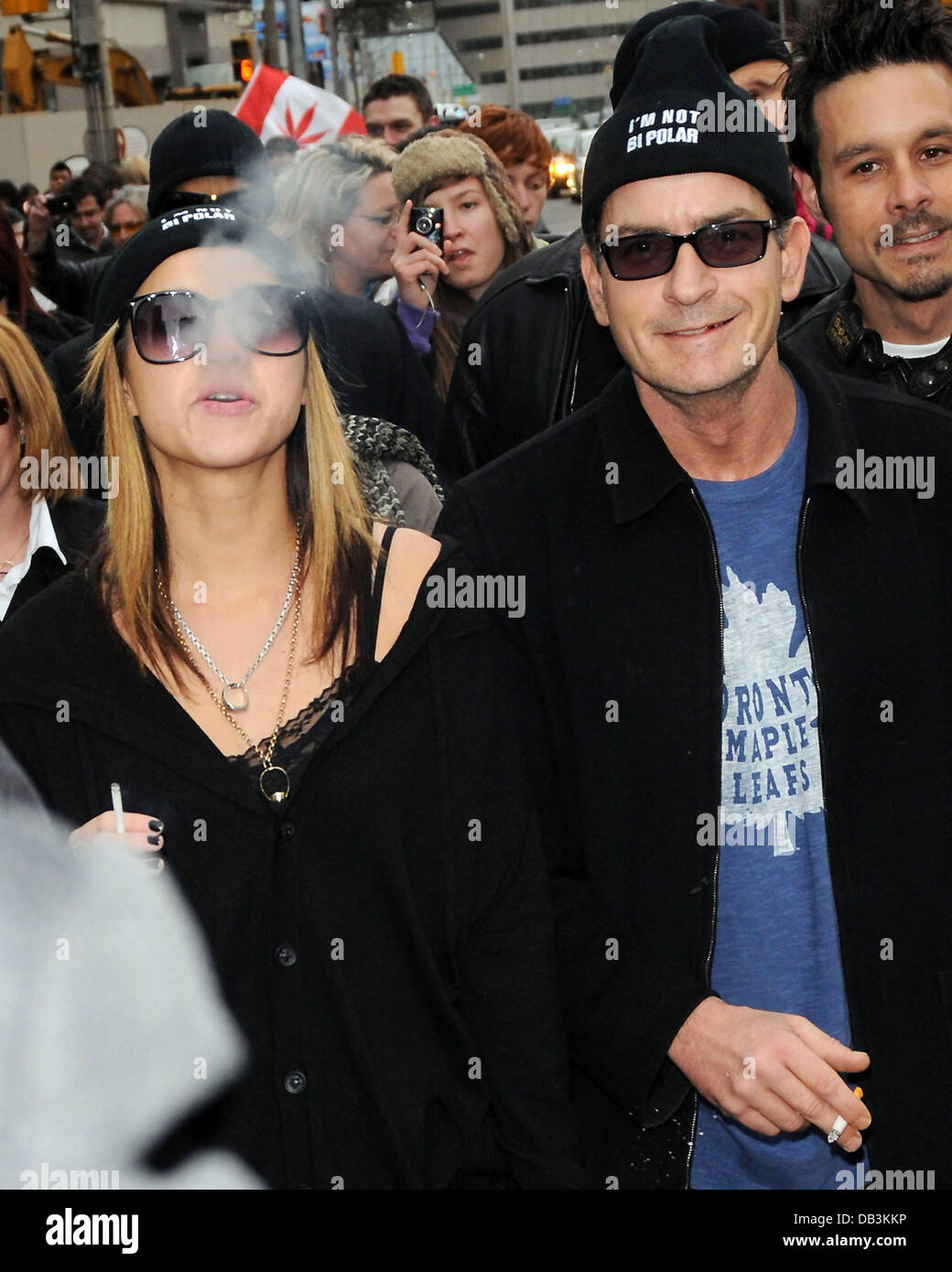 Natalie kenly and charlie sheen hi-res stock photography and images - Alamy