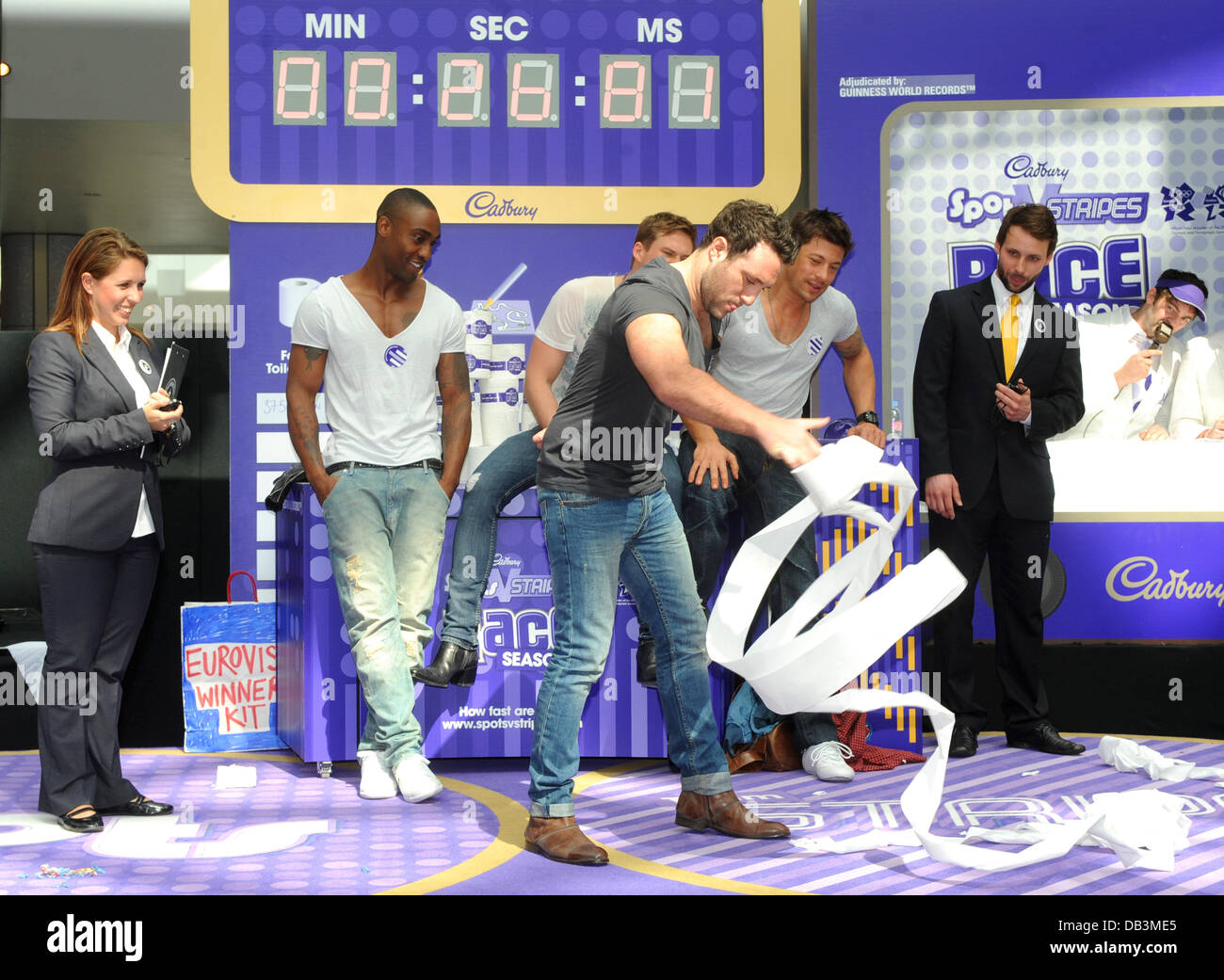 Blue compete to break a Guinness World Record for the fastest toilet ...