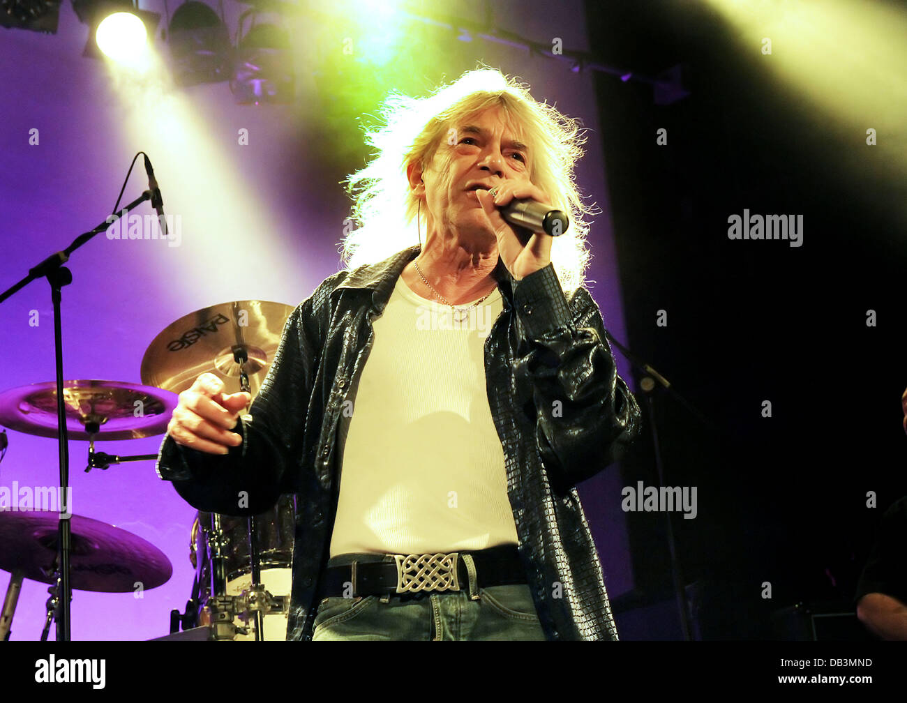 Bob Catley Progressive Rock Band Magnum Performing at Liverpool Stanley ...