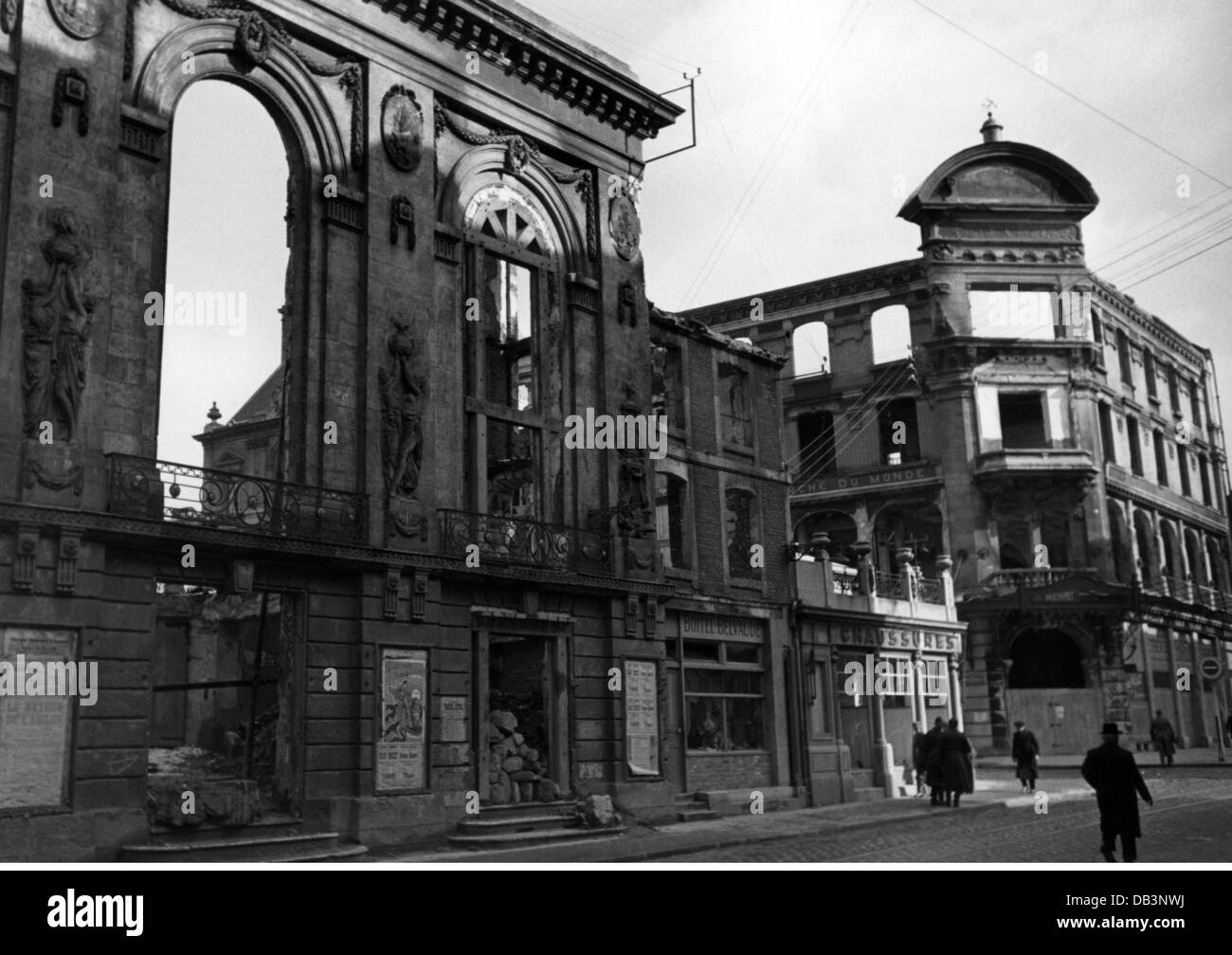 France world war 2 street hi-res stock photography and images - Alamy