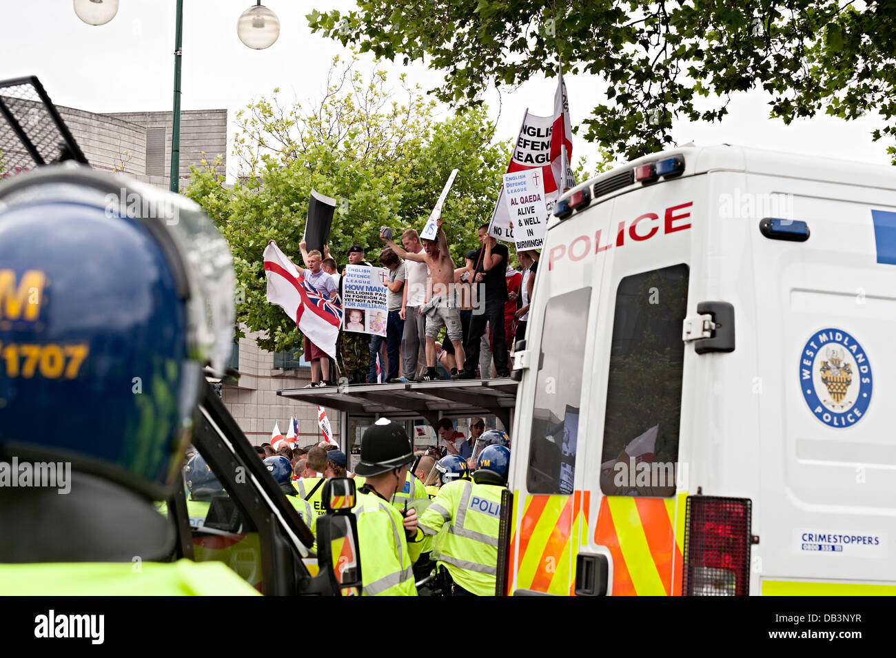 english defence league edl protest birmingham july 20th 2013 eld hold ...