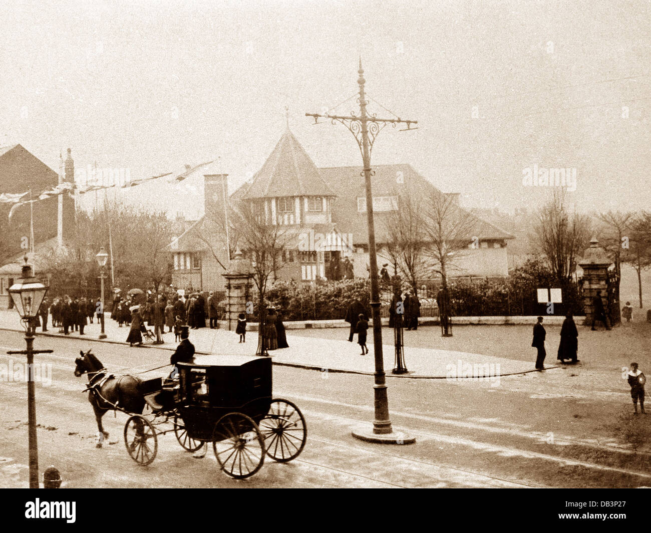 Hull Carnegie Library early 1900s Stock Photo - Alamy
