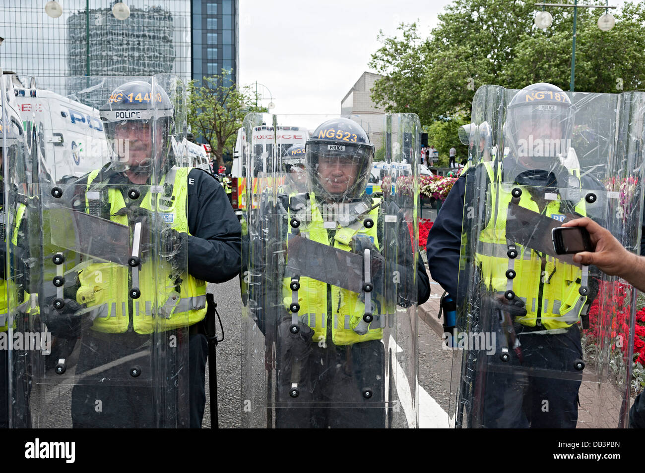 english defence league edl protest birmingham july 20th 2013 riot ...