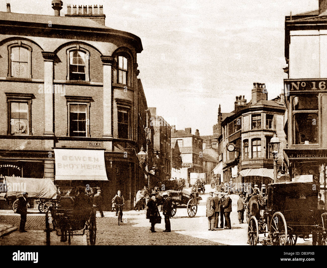 Rochdale Yorkshire Street early 1900s Stock Photo: 58476163 - Alamy