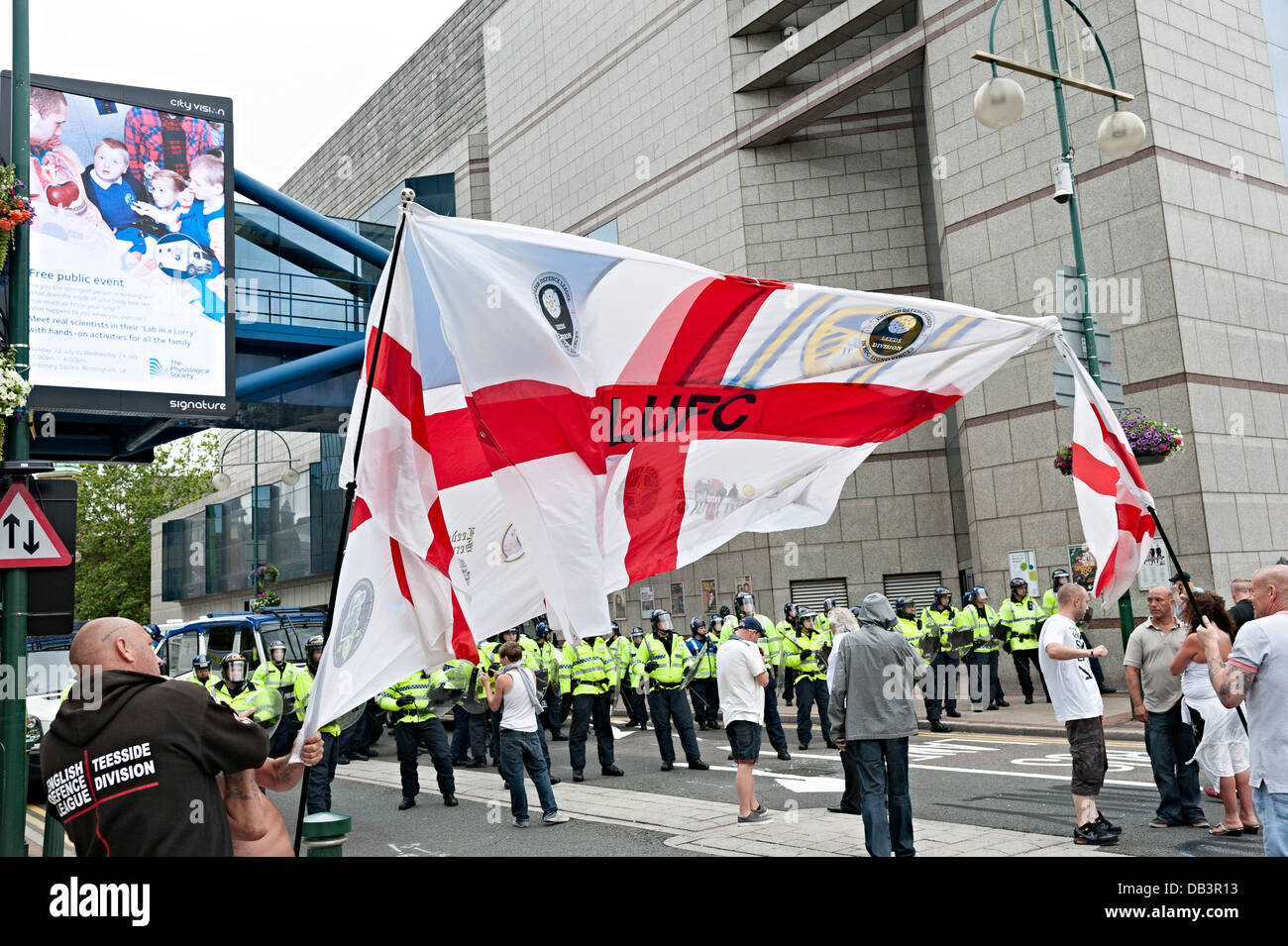 Speech birmingham edl riot police demonstration police hi-res stock ...