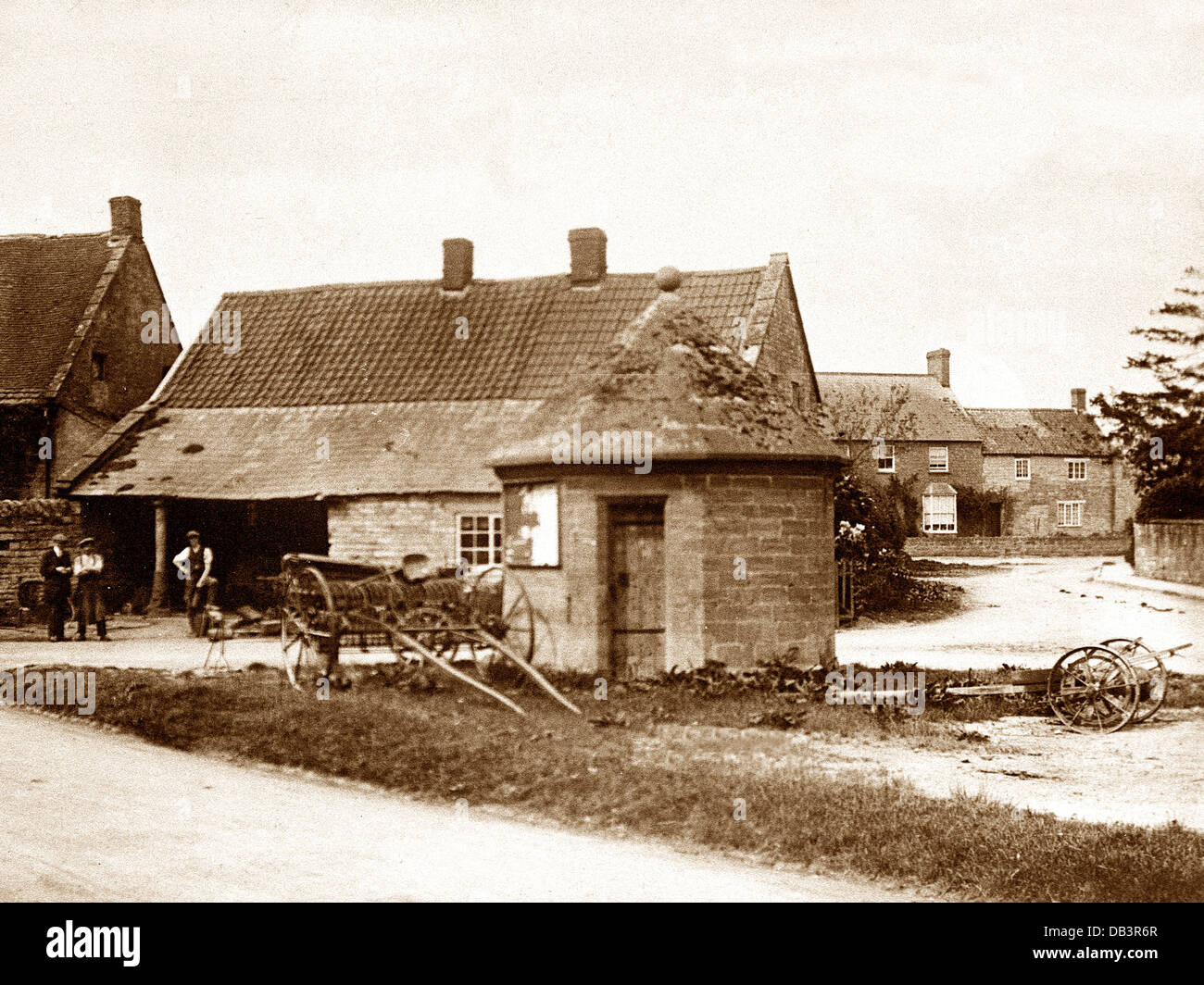 Early 1900s house hi-res stock photography and images - Alamy
