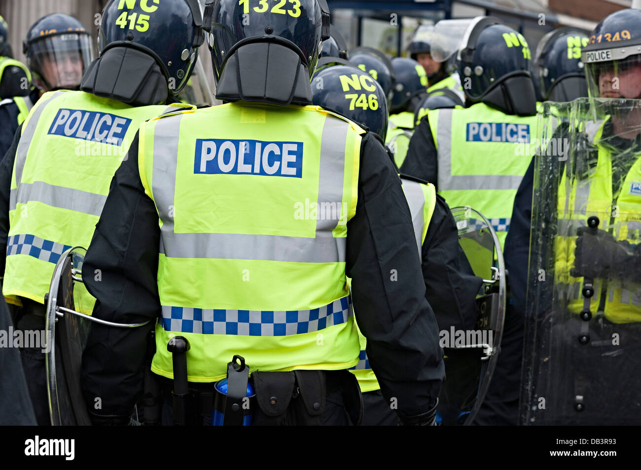 Birmingham edl riot police demonstration hi-res stock photography and ...