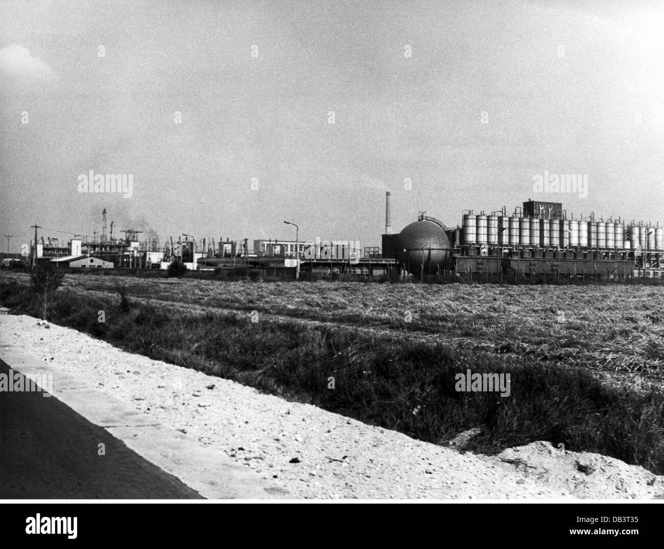 Leuna works hi-res stock photography and images - Alamy