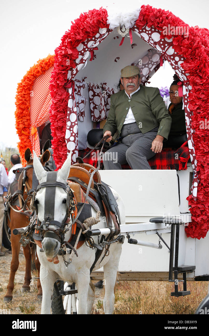 Horse drawn carts wagons hi-res stock photography and images - Alamy